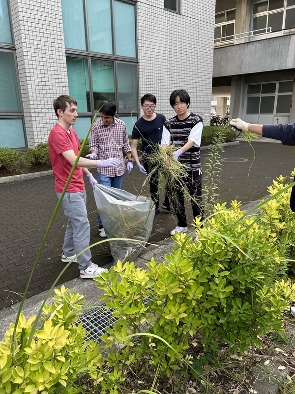 Campus Cleaning Day! - News & Events | IRCMS - Kumamoto University